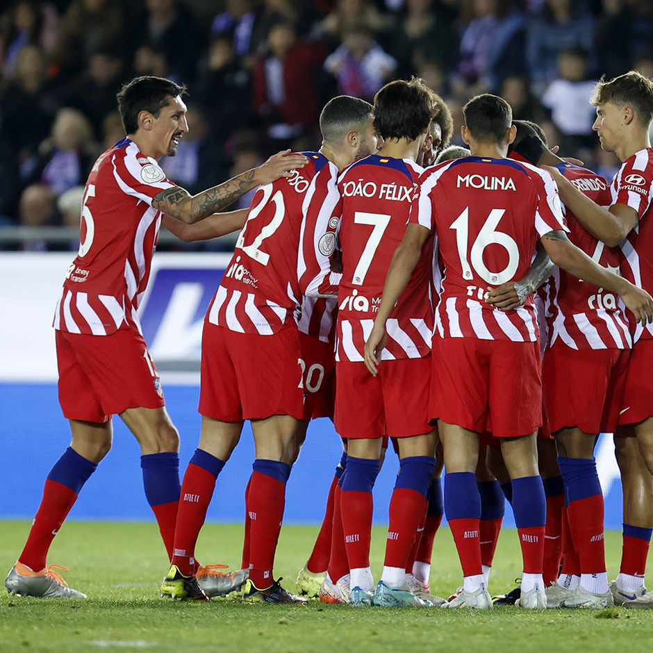 Club Atlético de Madrid · Web oficial - Correa y João Félix firman la ...