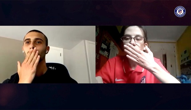 Mario Hermoso habla con Inés Collado, capitana del equipo de nuestra ...